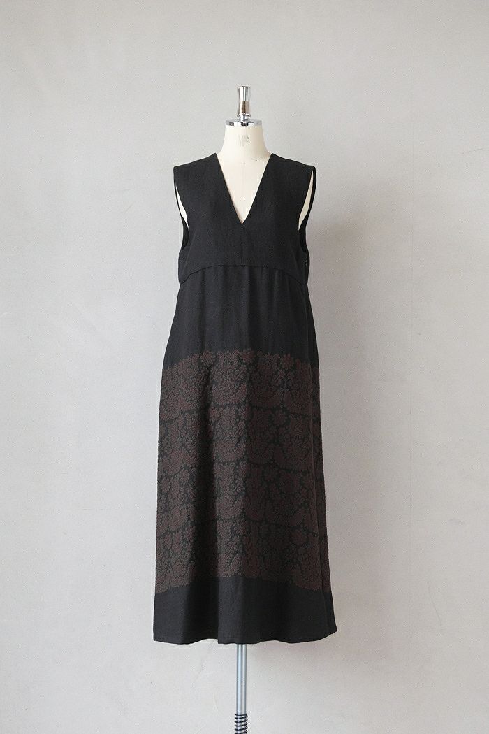 qiri キリ irasos embroidery jumper dress(25AW) | T.T. GARRET